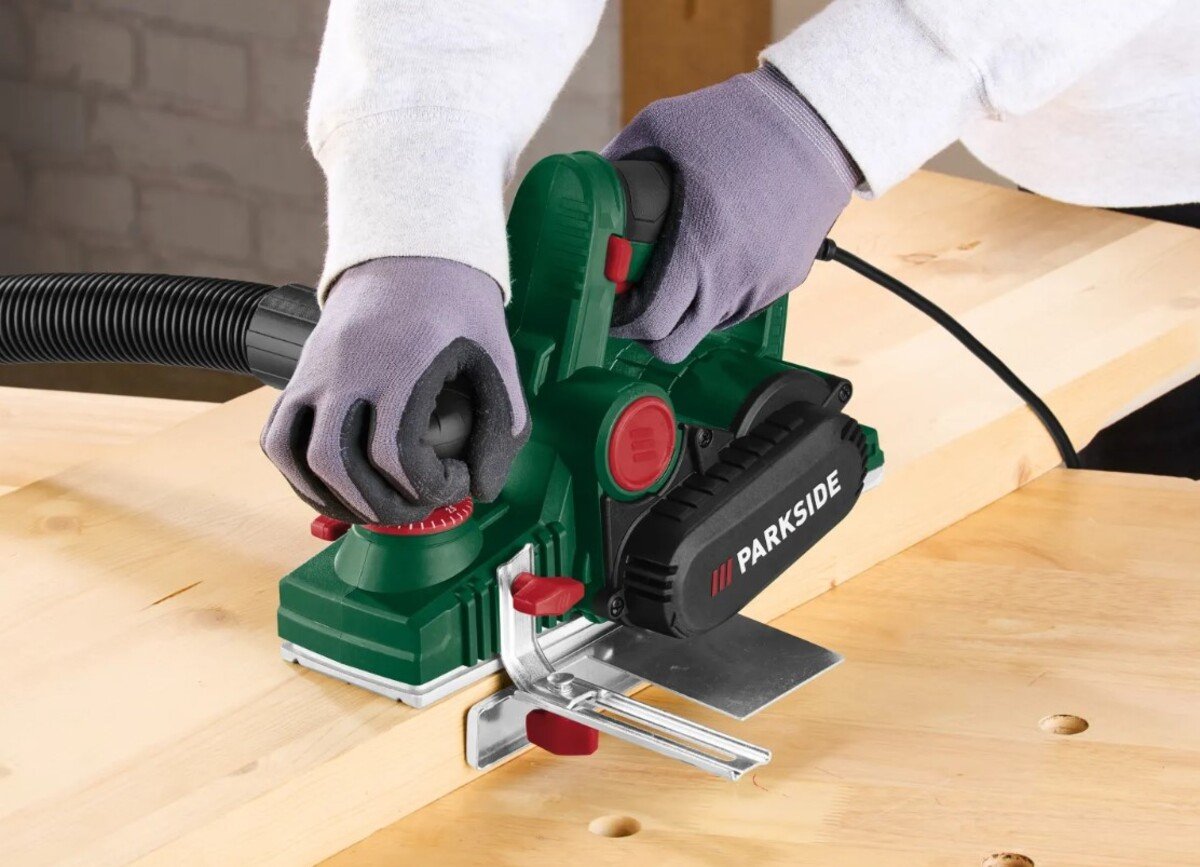 Video – I migliori attrezzi per lavorare il legno sono da LIDL