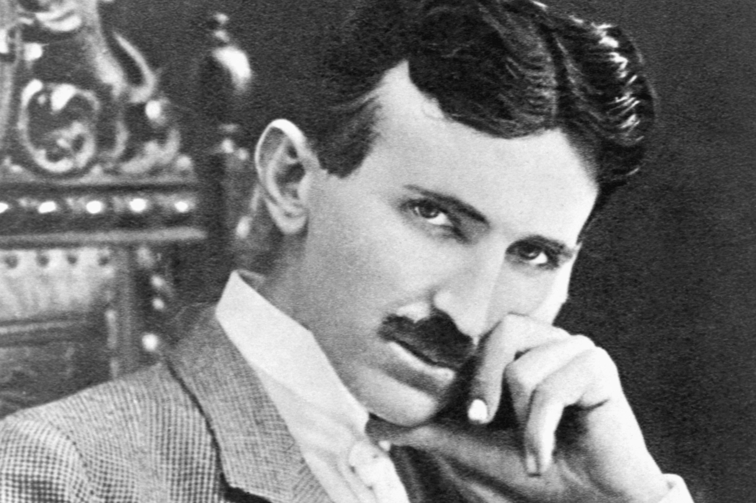 These historical figures were incredibly good looking