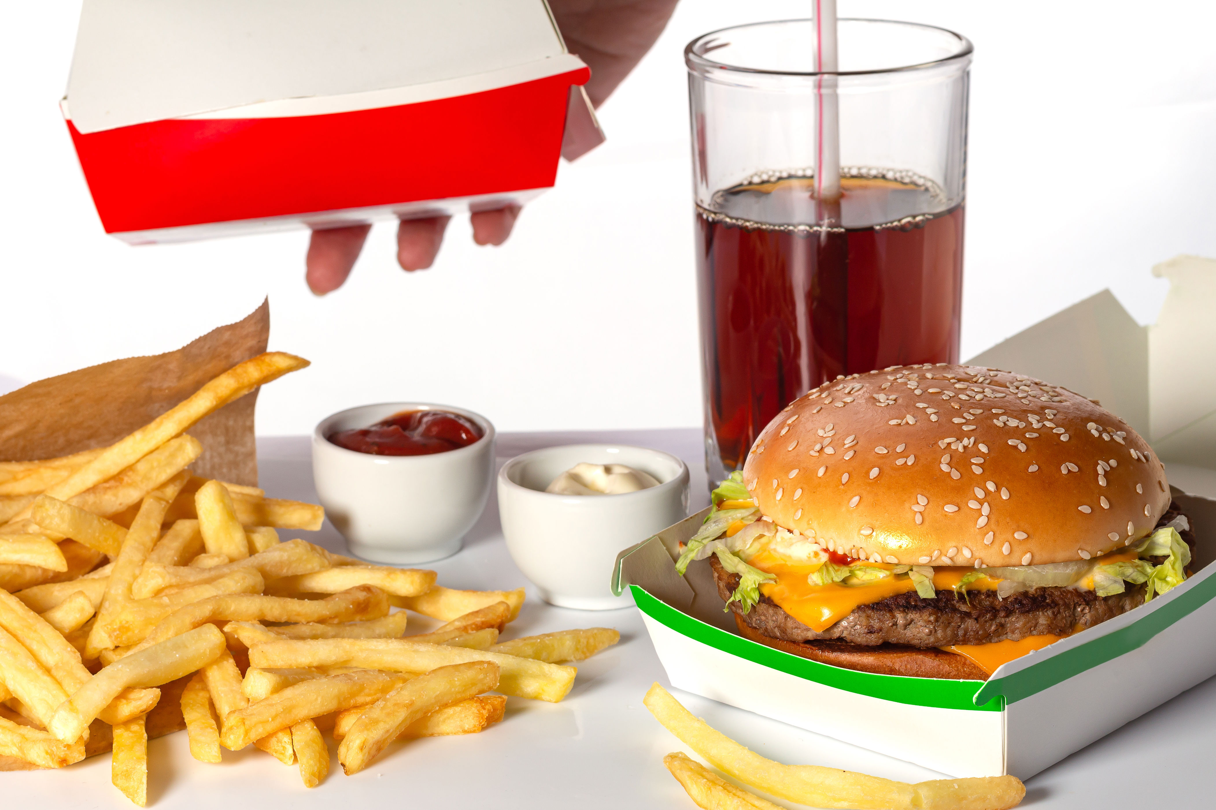 The top 10 reasons fast food captures our cravings and keeps us coming ...