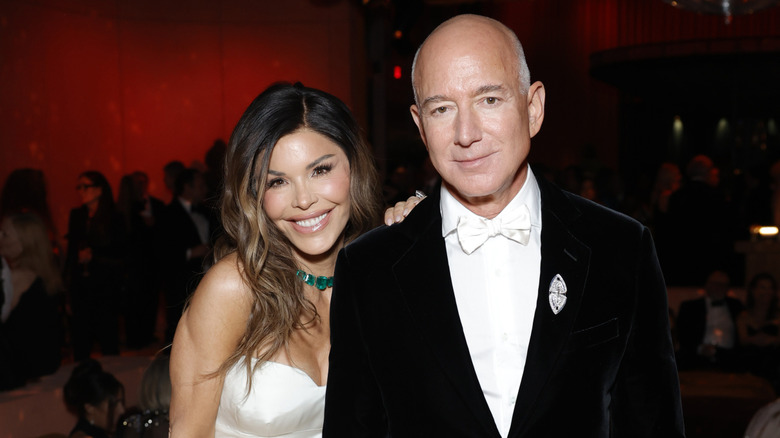 Lauren Sanchez Seemingly Sends Jeff Bezos Not-So-Subtle Hint With ...
