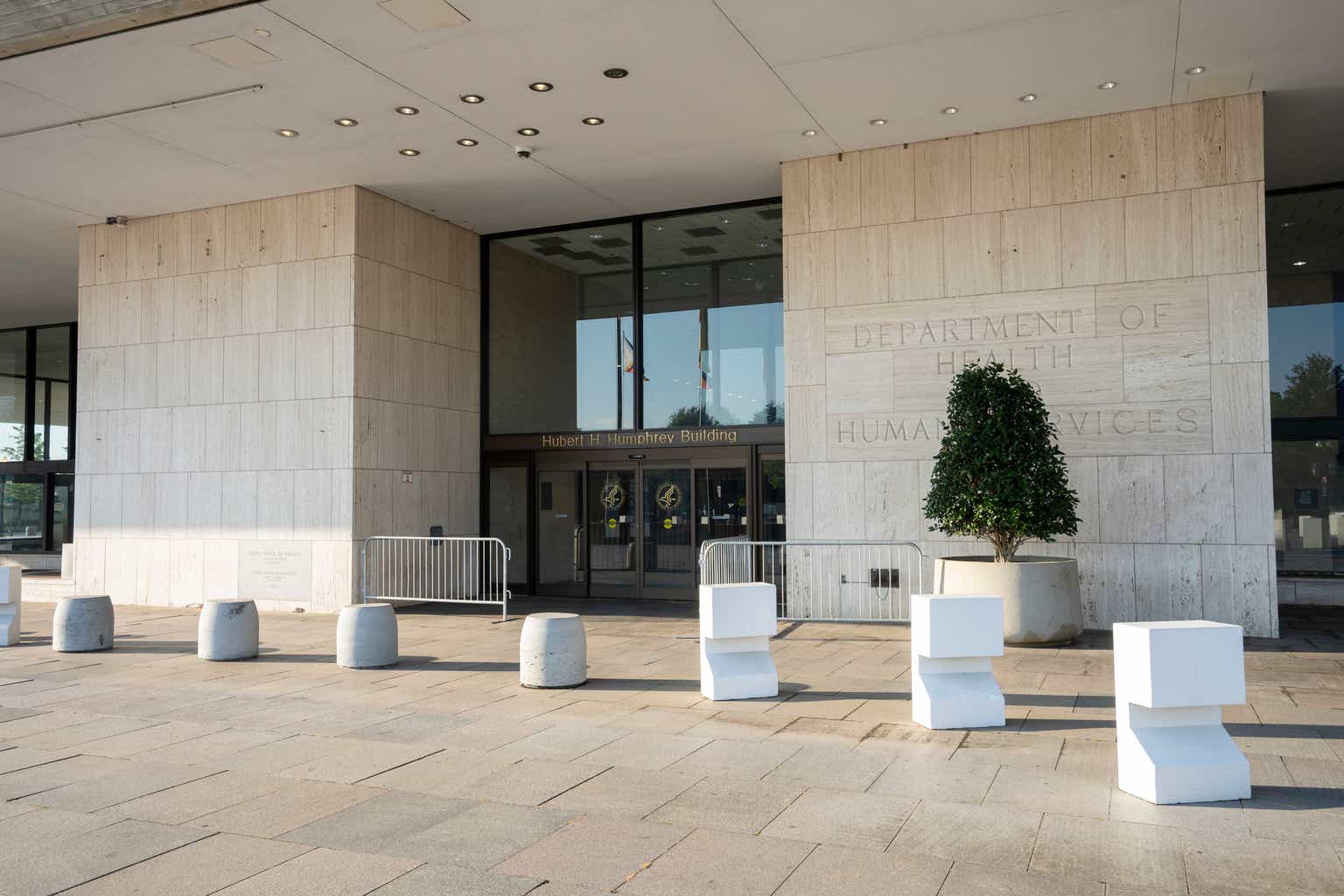 Top HHS spokesman Tom Corry abrupty resigns