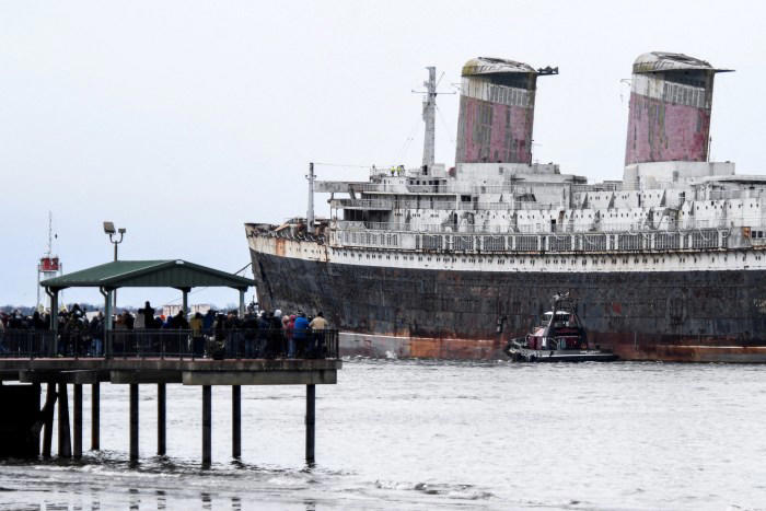 SS United States arrives ahead of schedule one last time