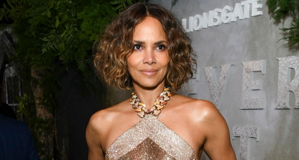 Halle Berry Just Proved This '90s Hair Trend Is *So* Back on the Oscars ...