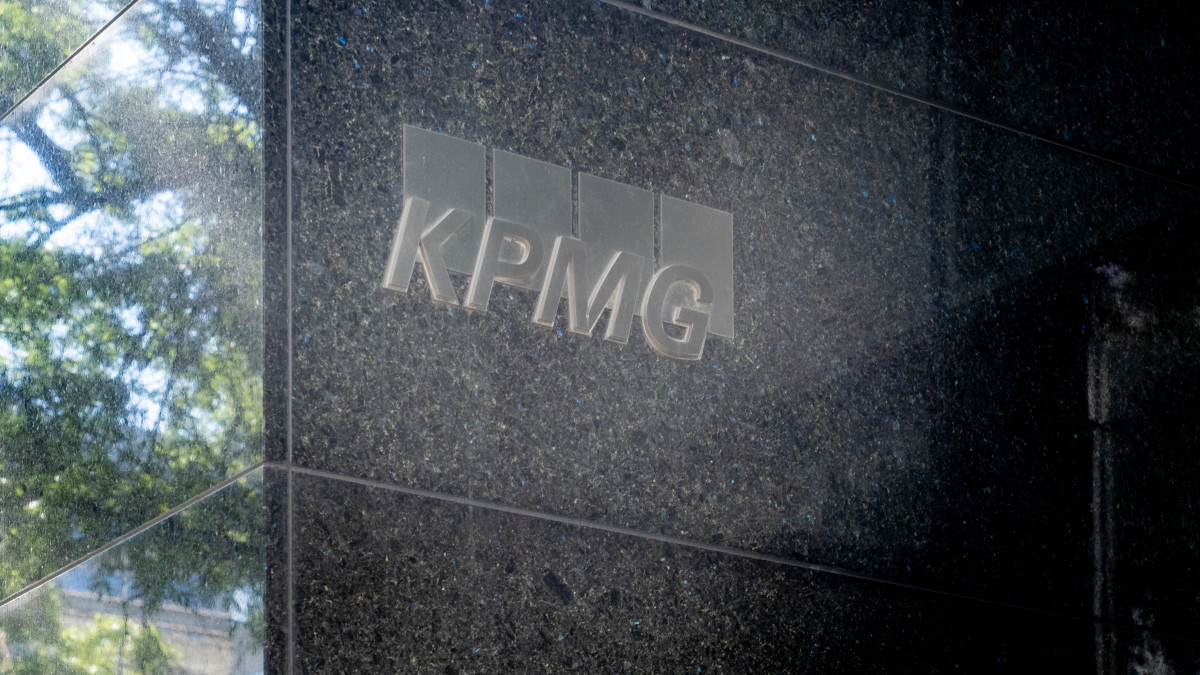 KPMG Becomes First Of The Big Four To Open U.S. Law Firm