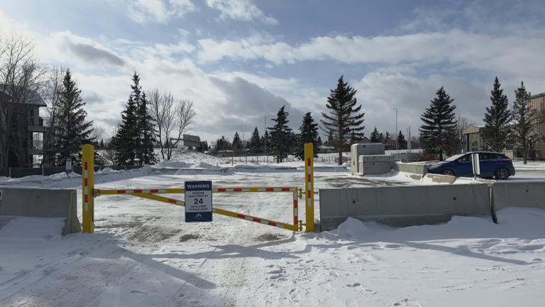 MRU students say parking situation hasn't improved after 2 semesters of ...