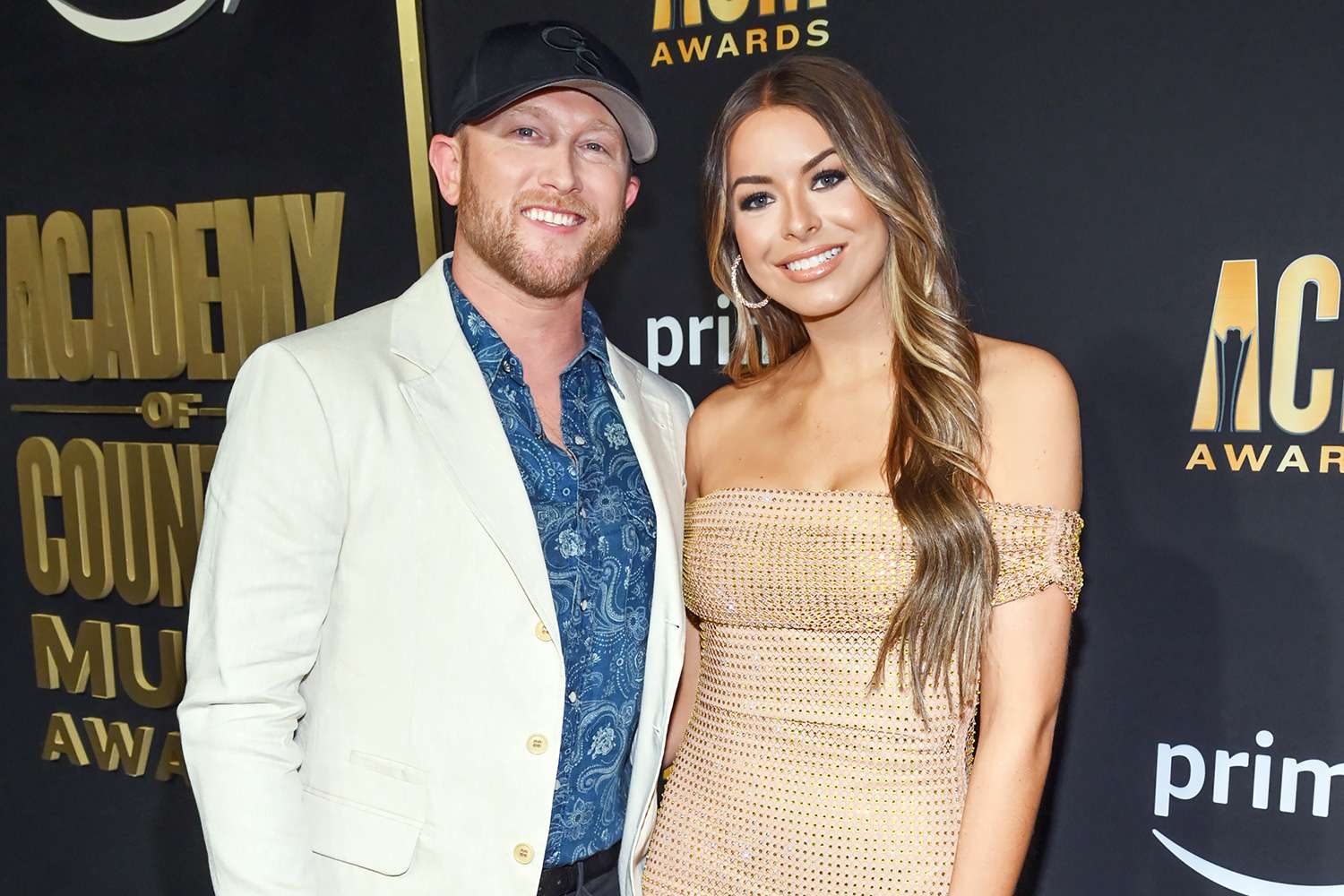 Country Star Cole Swindell and Wife Courtney Expecting First Baby Together
