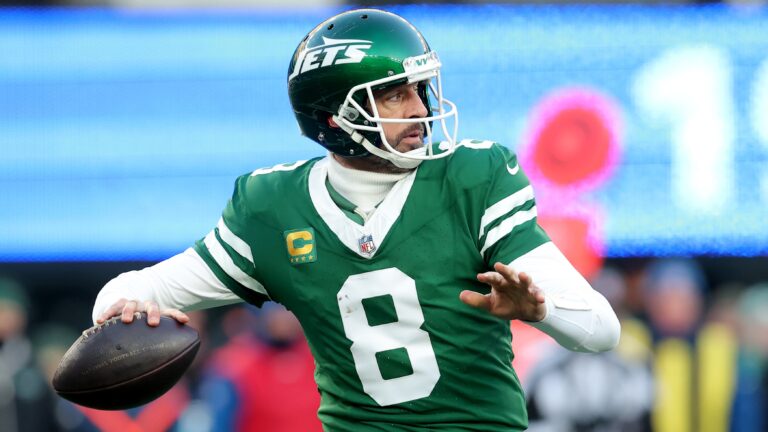 Aaron Rodgers to the Giants? Notable NFL Players to Play for Both New ...