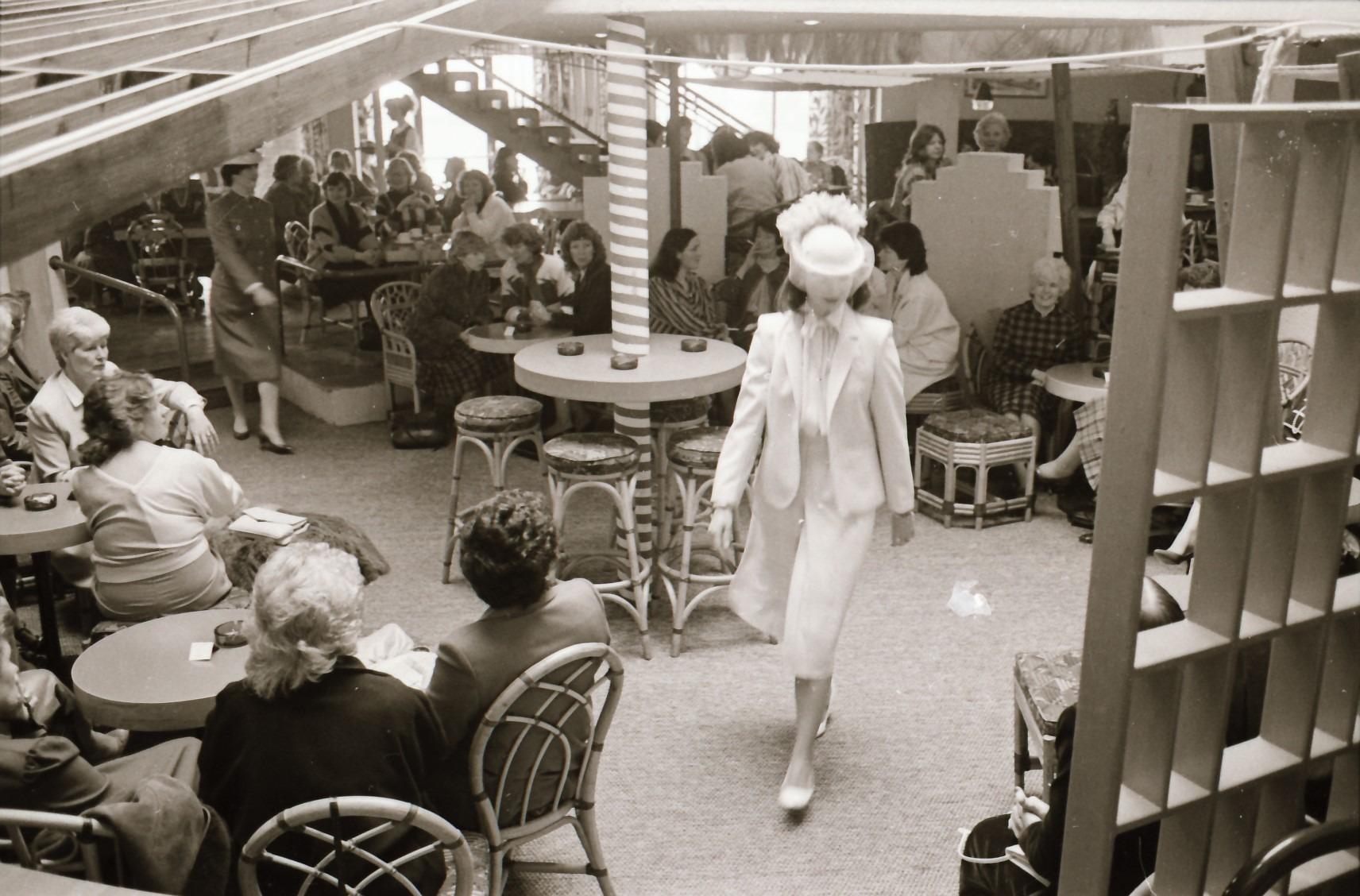 27 great pictures from Austins store's 1985 spring fashion catwalk show ...