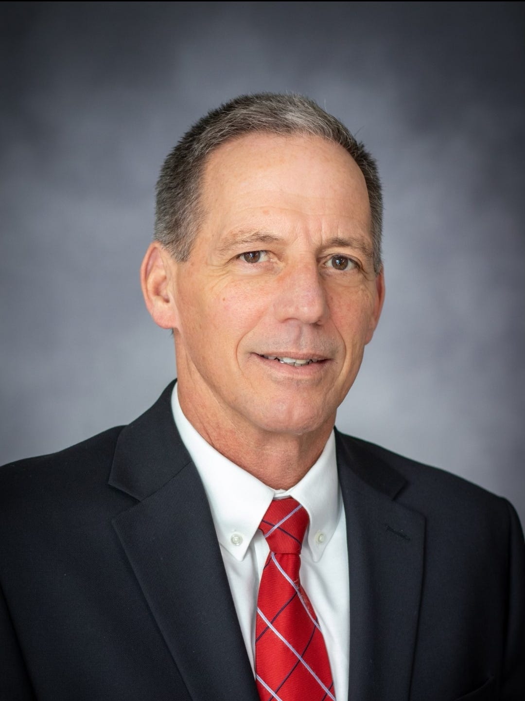 Longtime prosecuting attorney Dennis Barr named newest judge at Canton ...