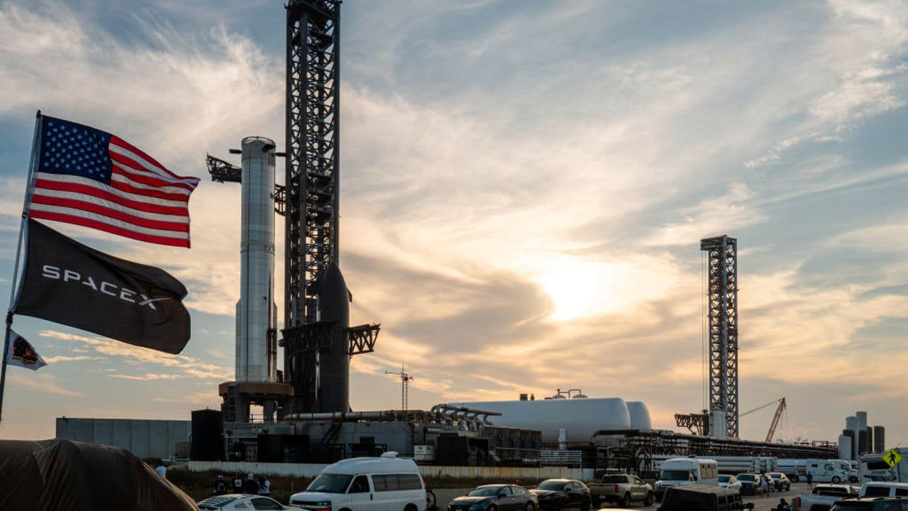 SpaceX scrubs its Starship rocket launch SpaceX scrubs its Starship rocket launch