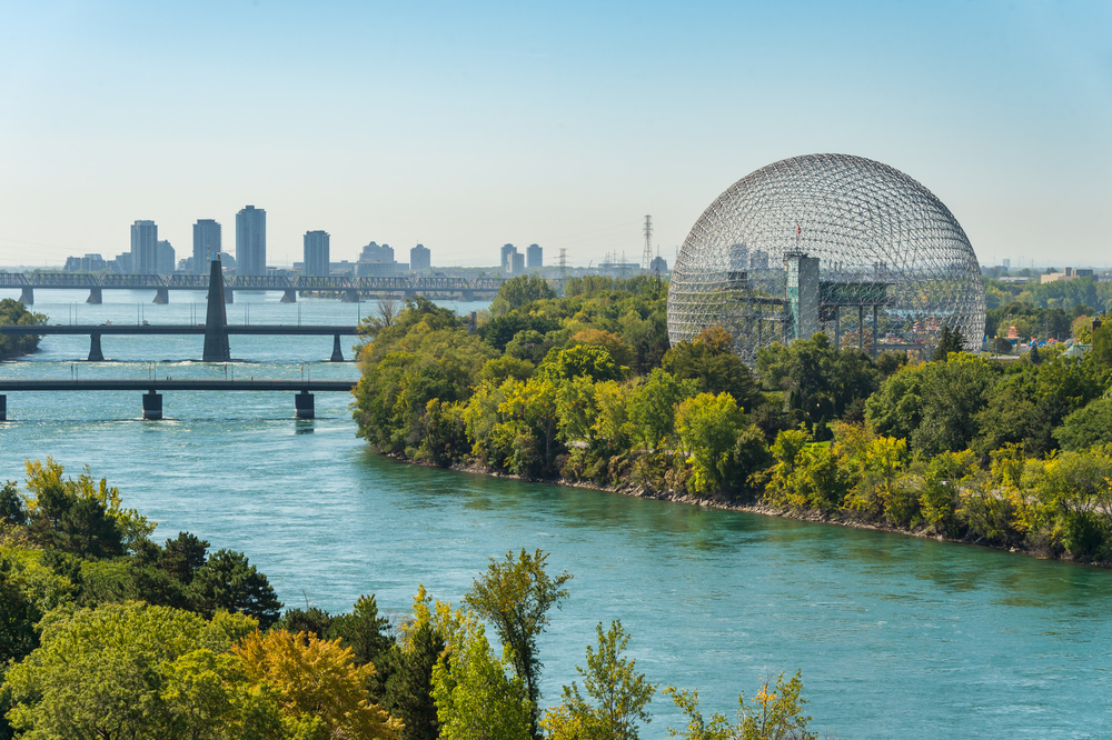 18 Last-Minute Trip Ideas For Spontaneous Travelers