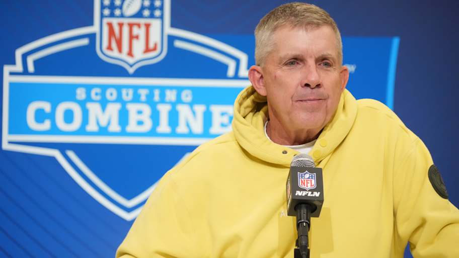 Report: Broncos 'Figure to Sign' Backup QB in Free Agency