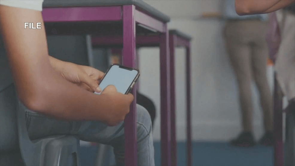 Howard County schools ban cell phones to curb distractions