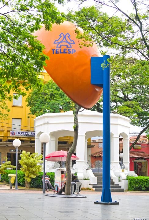 Que fim levou a Telesp, a antiga operadora de telefonia fixa e móvel do ...