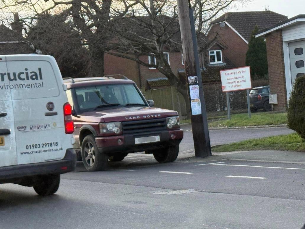 Warning issued after 'carelessly parked' cars keep fire crews at bay in ...