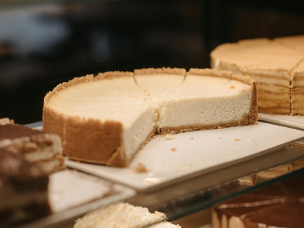 The Store-Bought Cheesecake Hack Going Viral on TikTok Is the Cutest ...