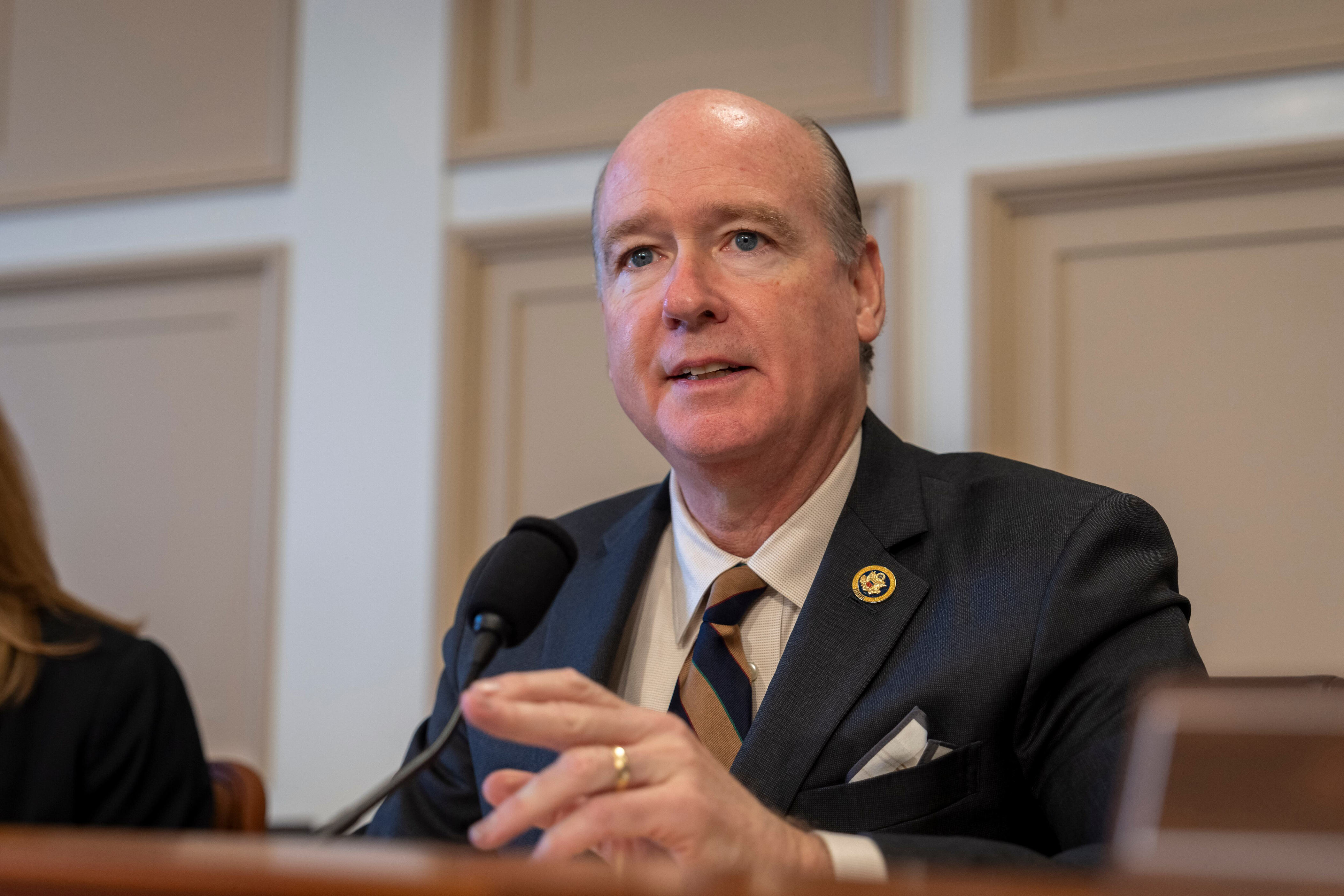 U.S. Rep. Aderholt proposes bill declaring English as the official ...