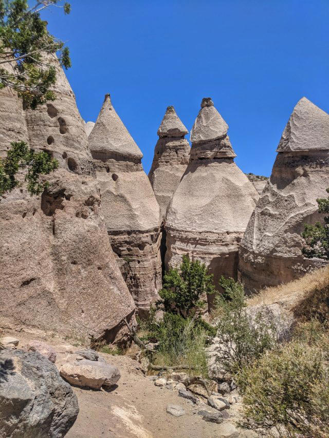 How to Take Solo Travel Photos