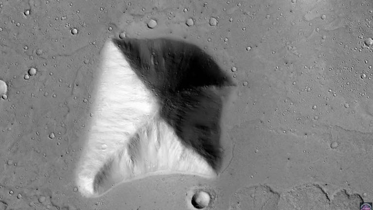 Former CIA agent claims there was life on Mars