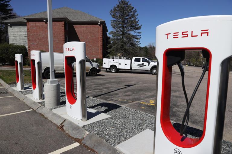 Tesla charging stations at Littleton mall intentionally set on fire ...