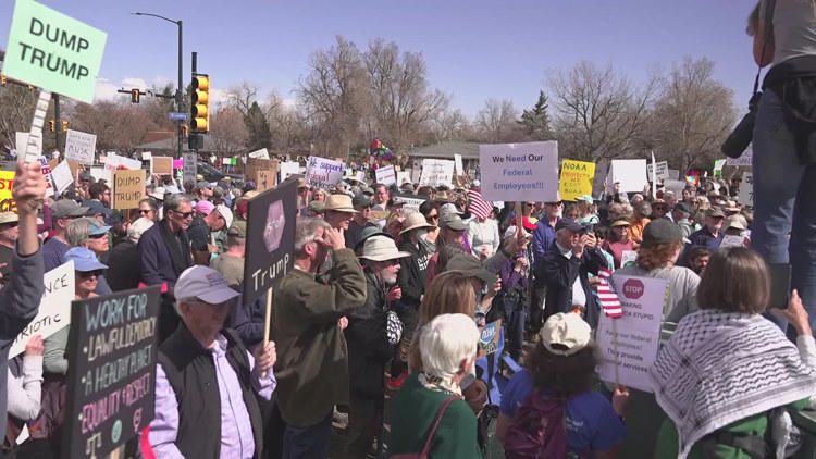 Hundreds rally in Boulder to protest NOAA job cuts