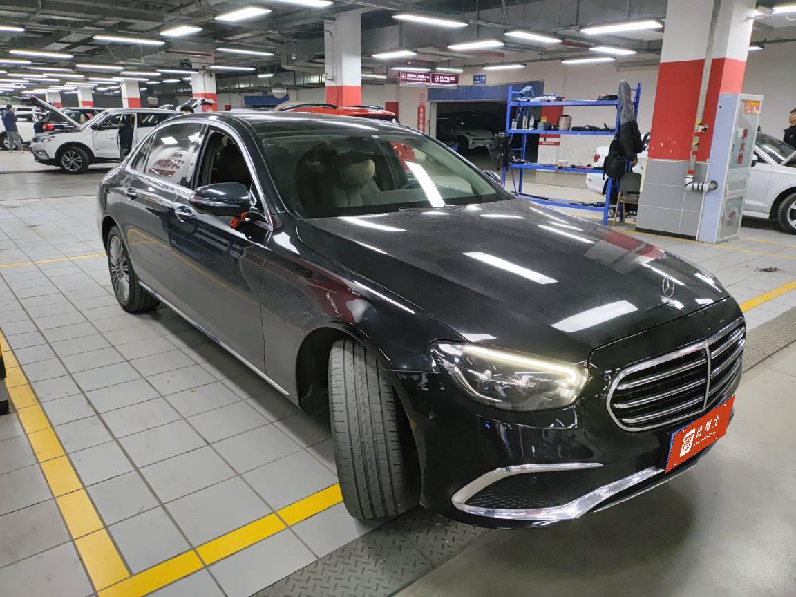 奔驰 奔驰E级 2022款 改款二 E 300 L 尊贵型实拍图