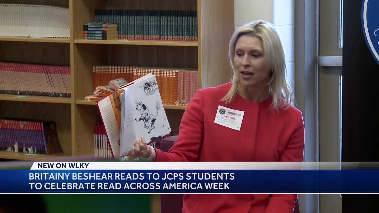 First Lady Britainy Beshear reads to JCPS elementary students