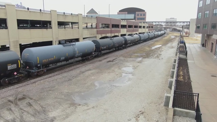 Quad Cities Chamber pushes for direct rail route as funding deadline nears