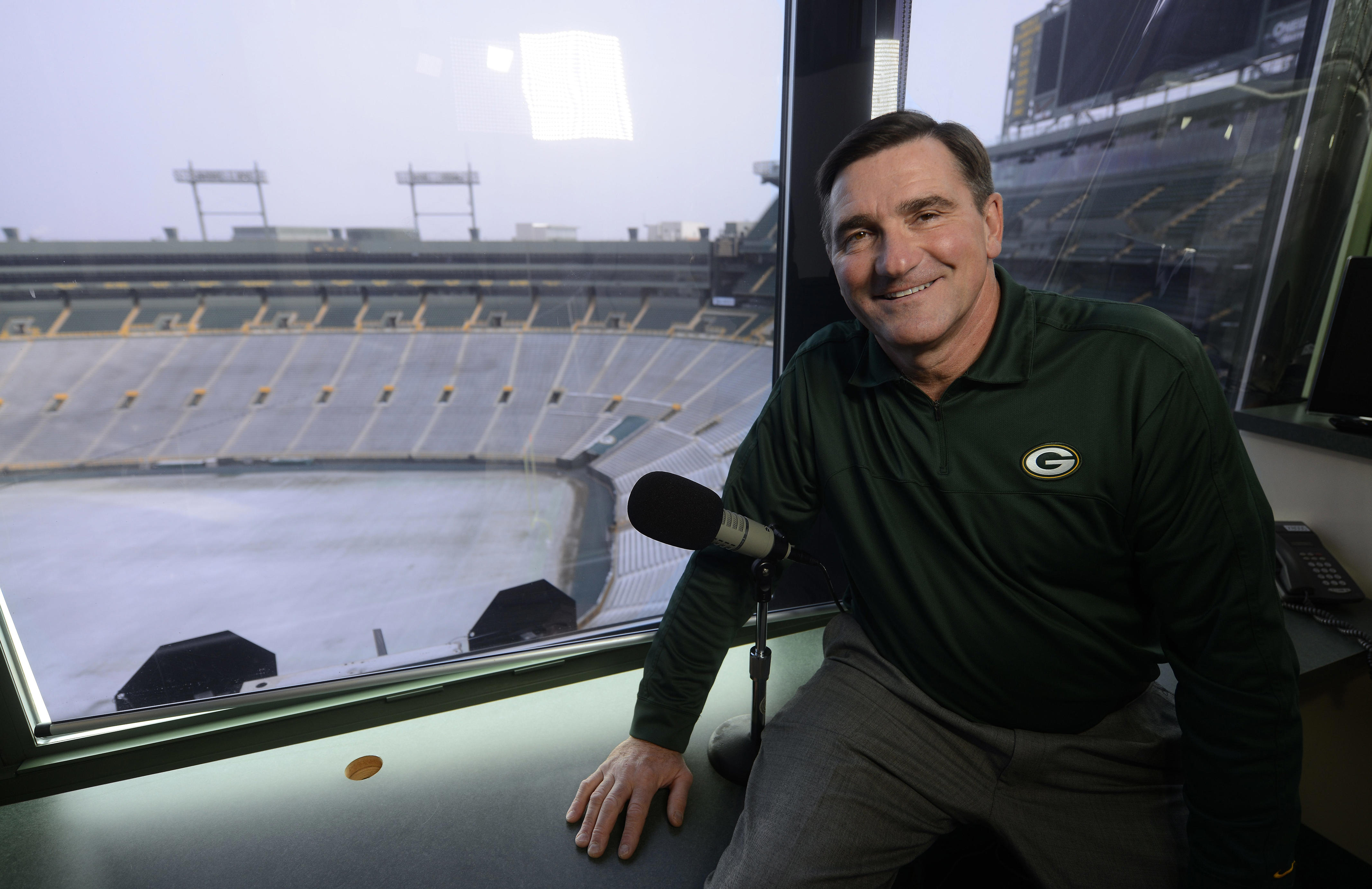 WBAY-TV anchor Bill Jartz, who started at the station in 1983, is retiring