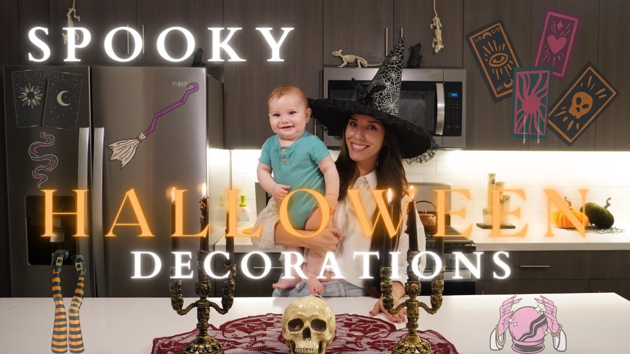This family went all out decorating for Halloween