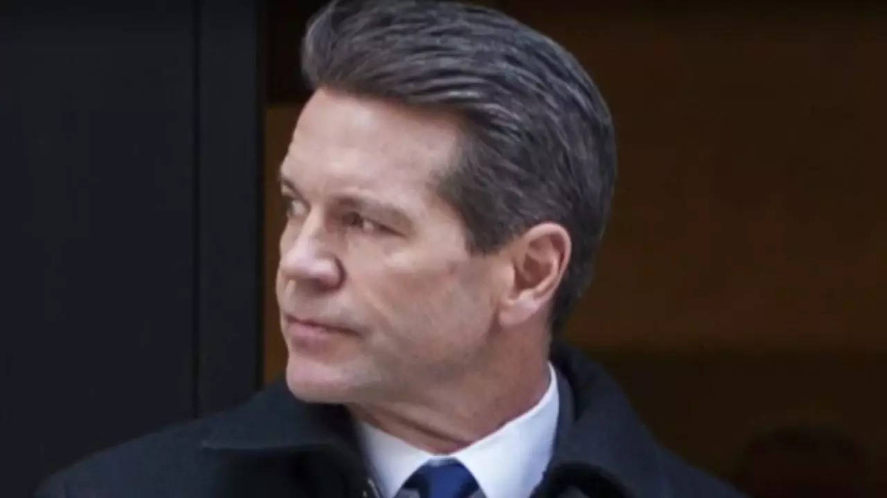 New York’s top FBI official James Dennehy retires under pressure over ...