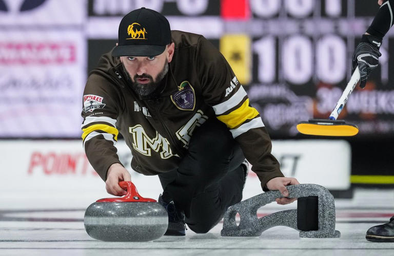 Manitoba’s Carruthers beats New Brunswick’s Grattan to remain unbeaten at Brier
