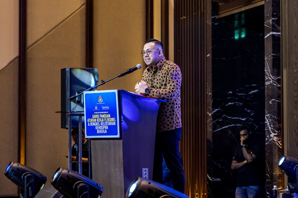 About those excessive charges for gloves, a reply to Sim Tze Tzin