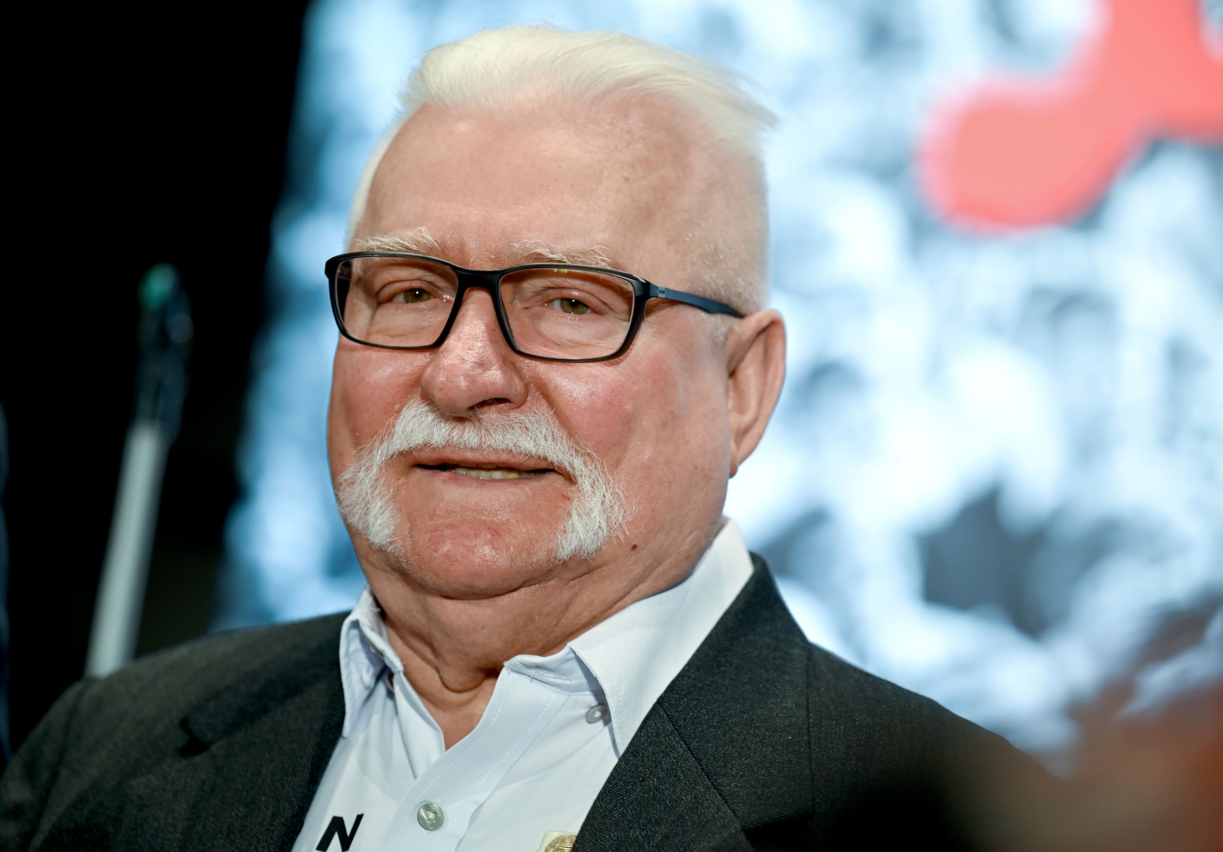 Polish Cold war hero Lech Walesa ‘disgusted’ by Trump’s meeting with ...