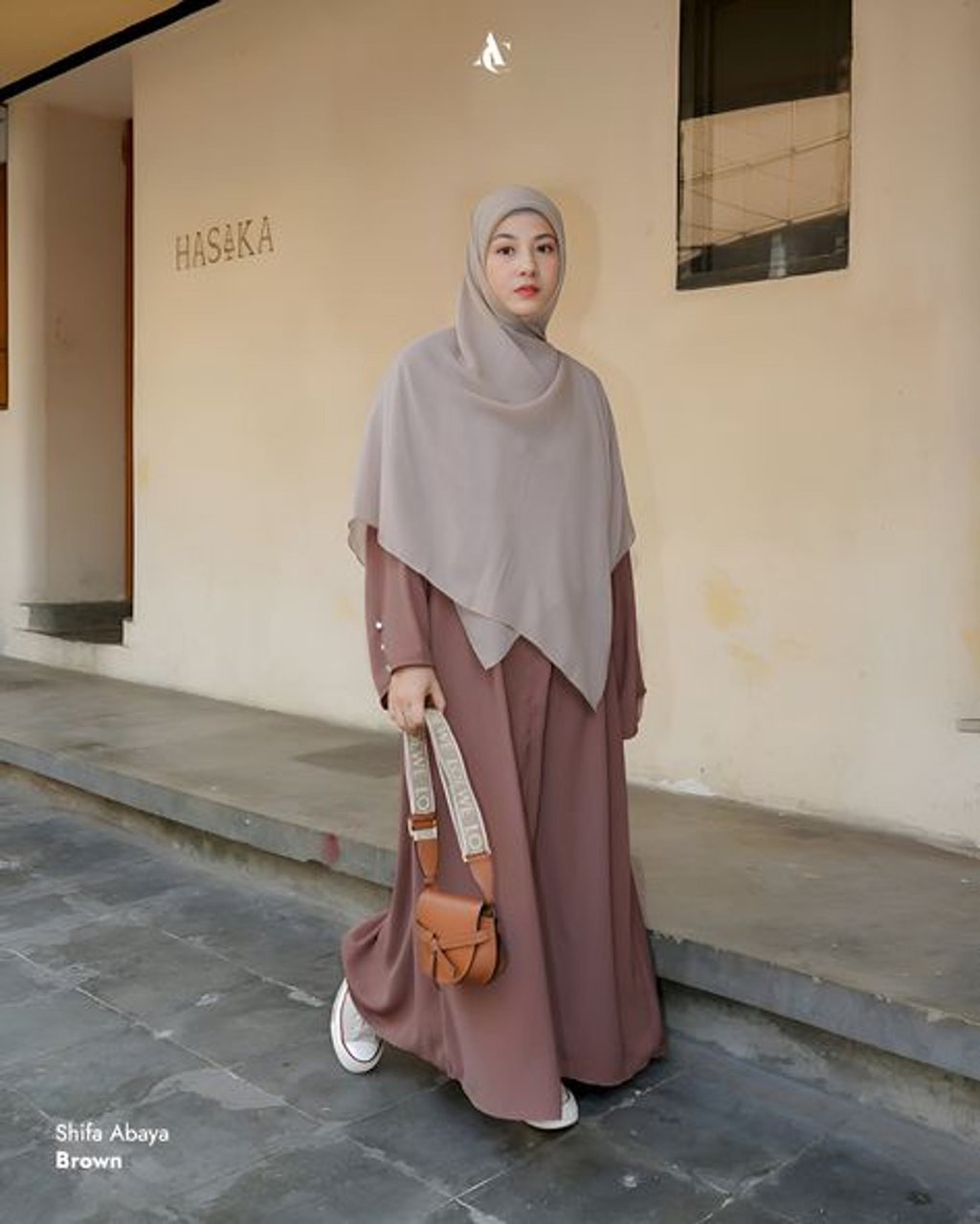 7 Warna Jilbab yang Cocok dengan Baju Warna Milo