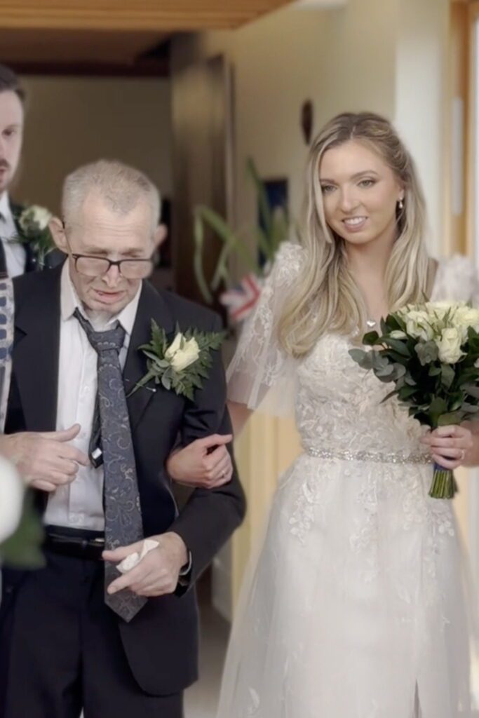 Bride planned wedding in 24 hours – so dying dad could walk her down ...