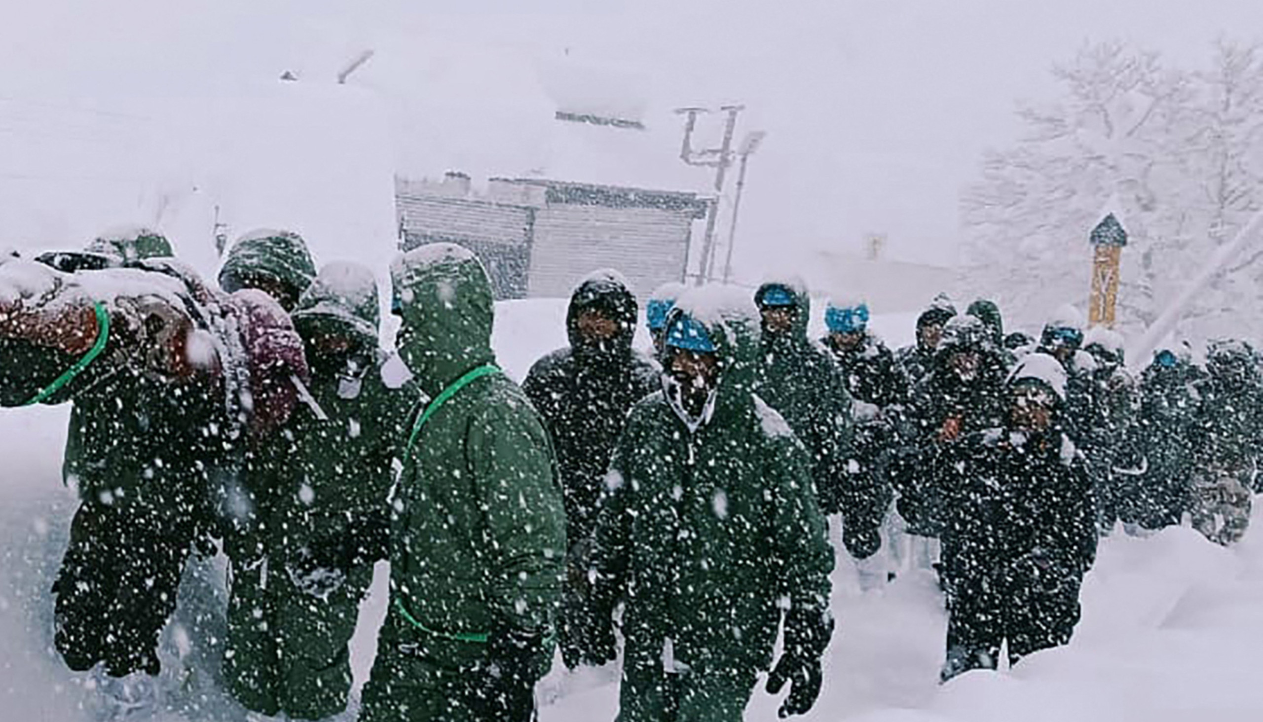 Massive avalanche kills eight in the Himalayas