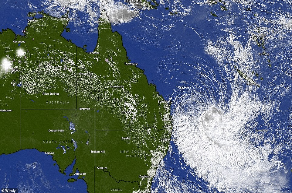 Biggest fear about Cyclone Alfred revealed as millions left anxious