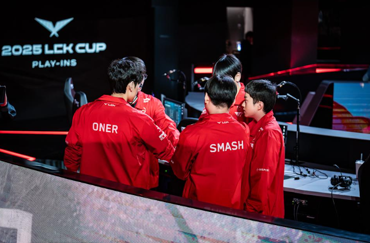 T1新人Smash陷舆论风波 粉丝攻击连赞助商都遭殃