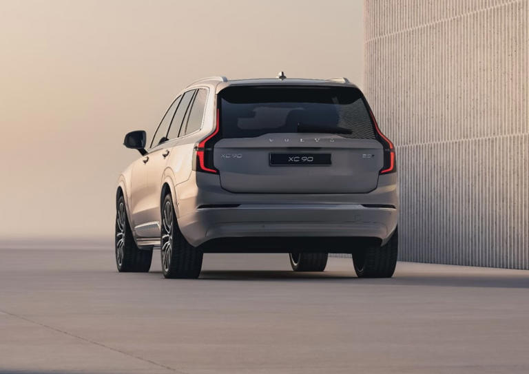 New Volvo XC90 launch in India today, here is what you should know