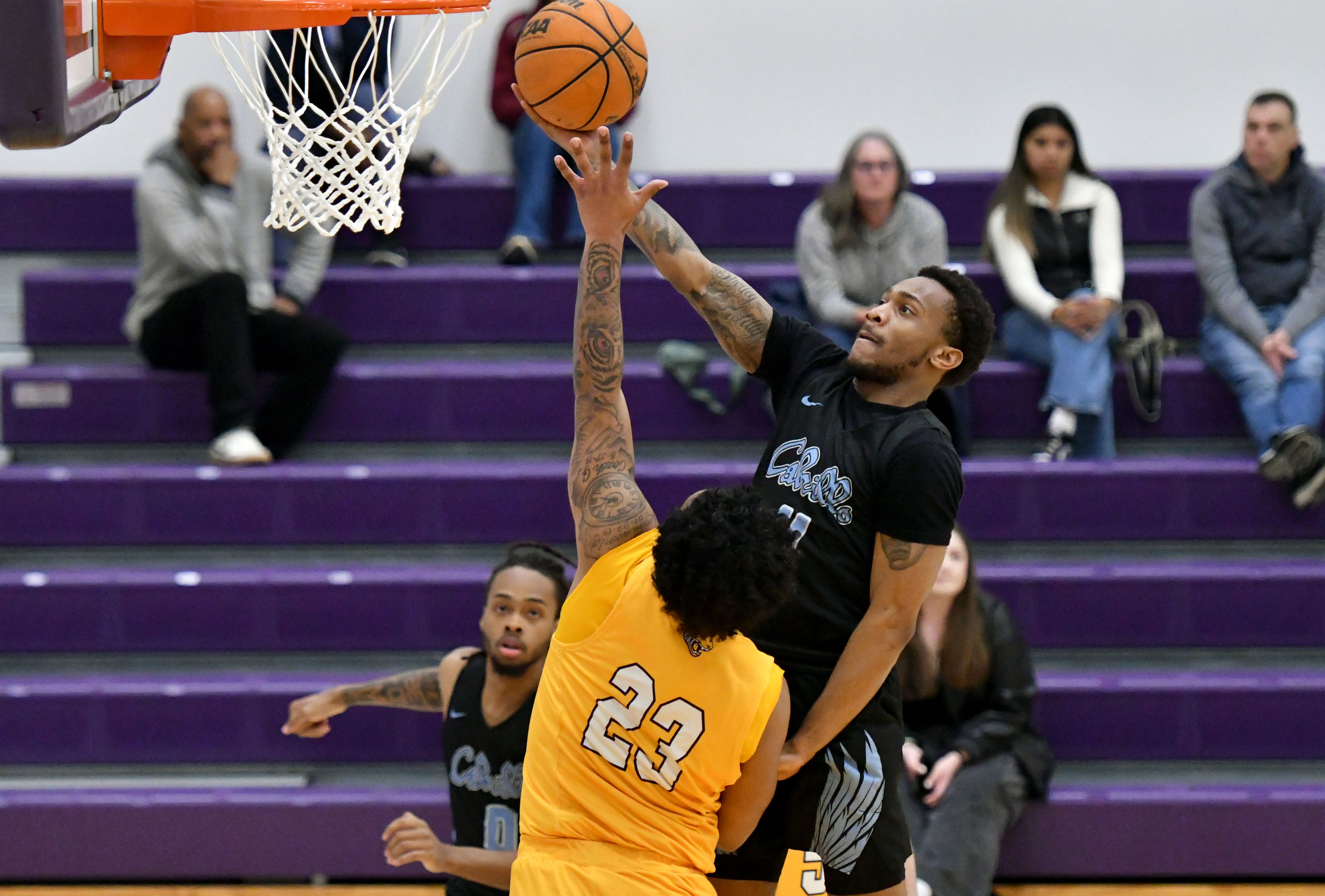 Cabrillo basketball talents Dai’shaun Buie, Walzel Evans earn multiple ...