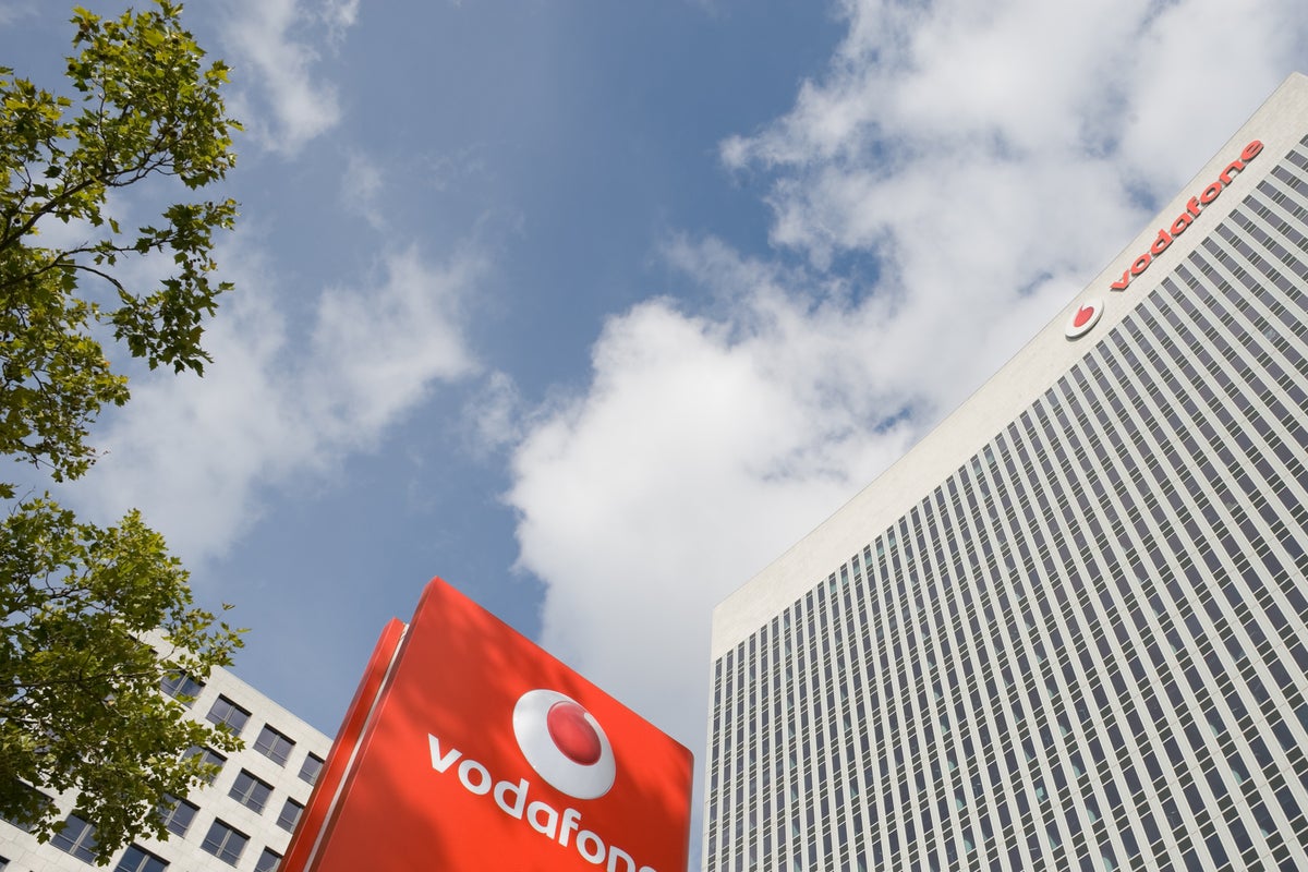 Vodafone bids to take on Elon Musk’s Starlink after ‘world’s first ...