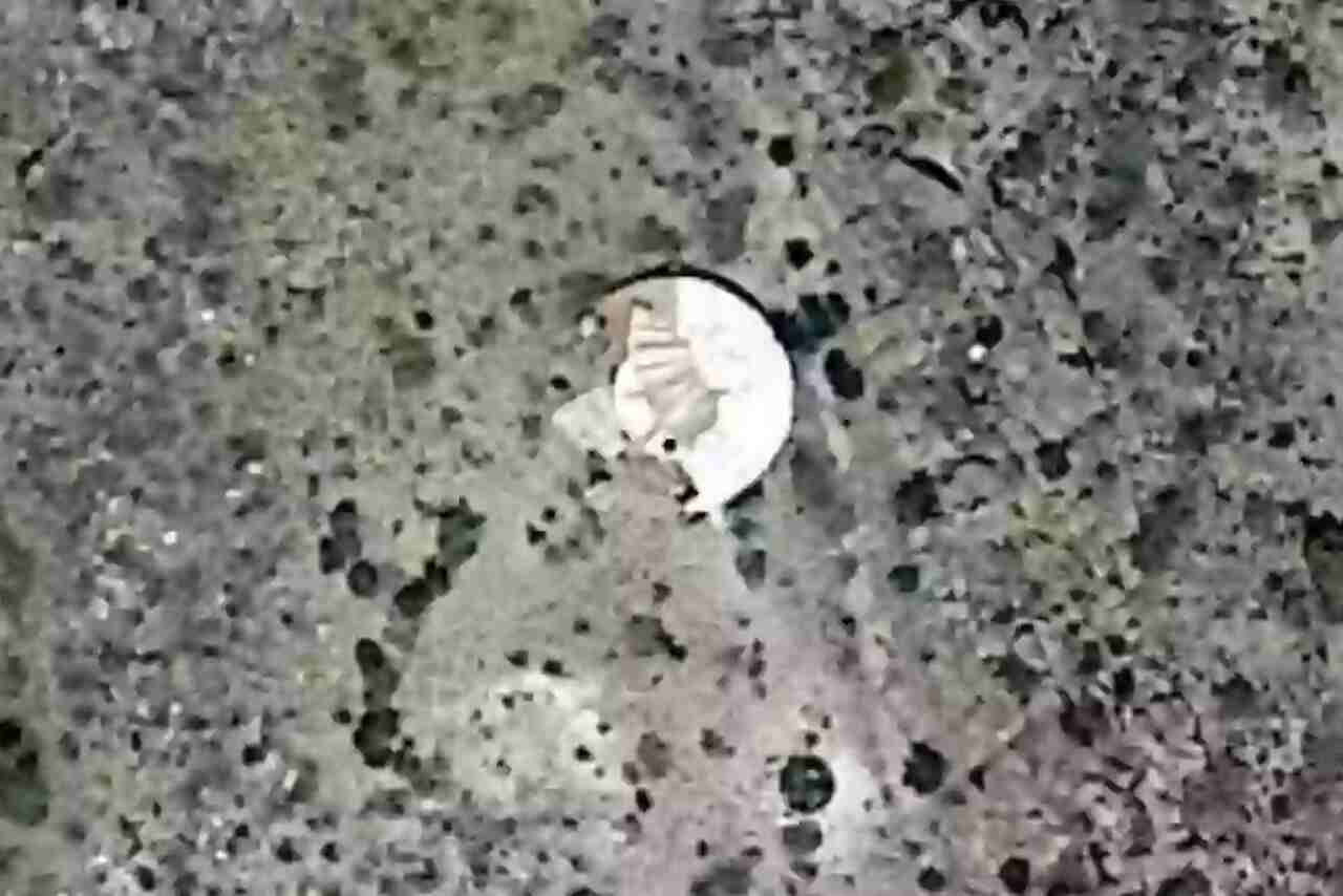 “Rumskib” fundet på Google Maps undrer internettet