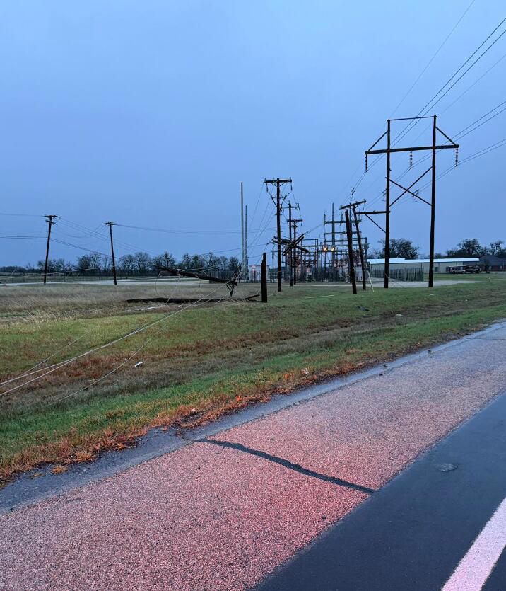 Thousands without power, multiple power lines down in Central Texas as ...