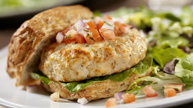 10 Mistakes That Can Ruin A Turkey Burger, According To Chefs