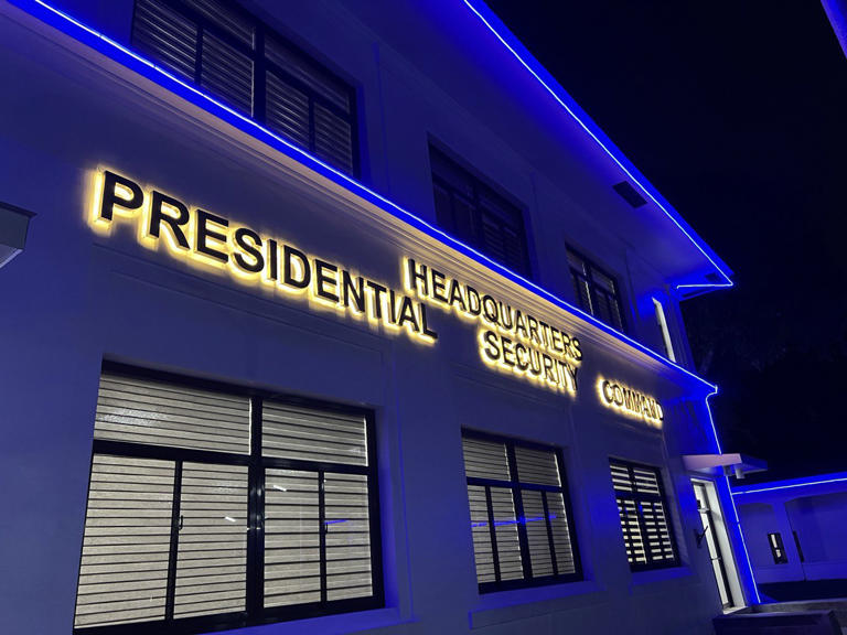 Presidential security command chief replaced