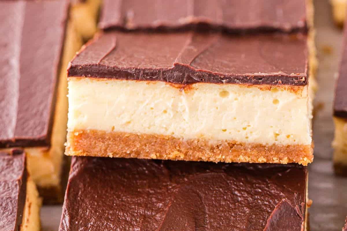 10 Creamy Cheesecake Bar Recipes You Can't Wait To Sink Your Teeth Into