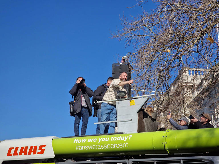 Farmers’ protest live: Protesters say ‘no pancakes without us’ on ...