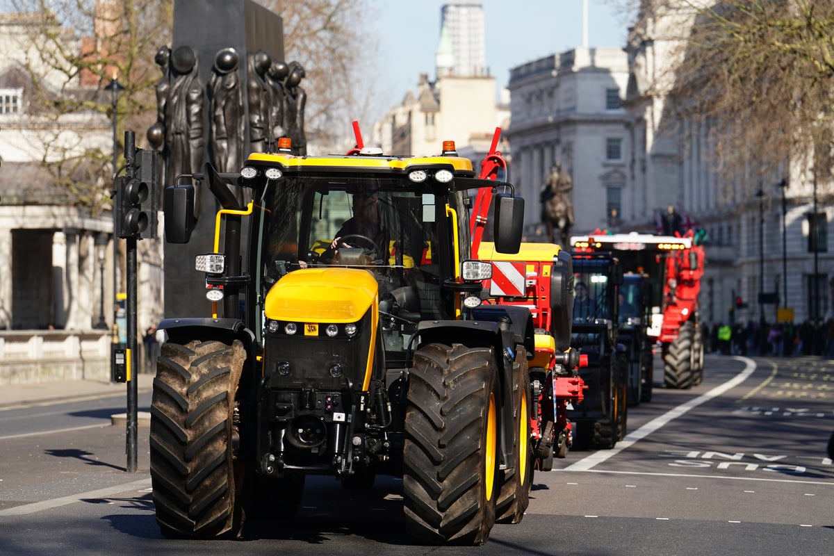 Farmers’ protest live: Protesters say ‘no pancakes without us’ on ...