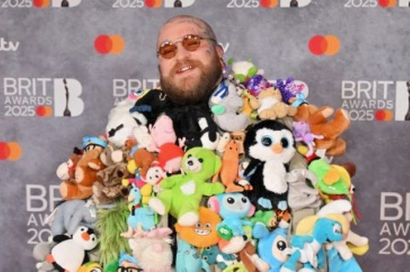 American star Teddy Swims to 'join spud wagon' just 20 miles from ...